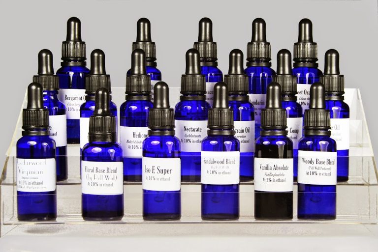 Choosing the Best Solvent for Reed Diffusers: A Guide – Pell Wall Blog