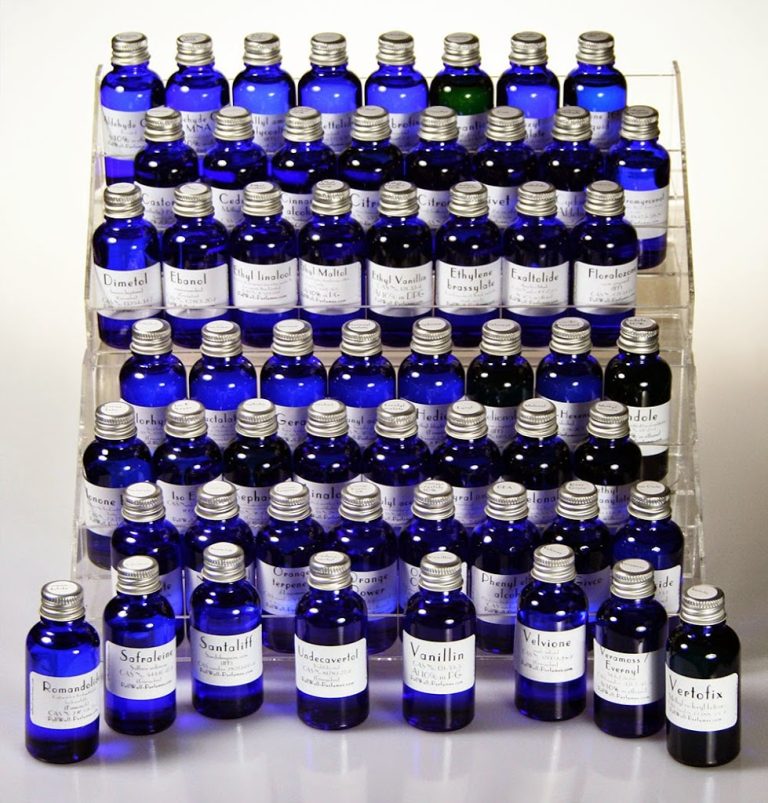 Choosing the Best Solvent for Reed Diffusers: A Guide – Pell Wall Blog